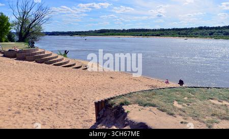 Warsaw, Poland. 11 August 2025. Romantic Beach over Vistula River in ...