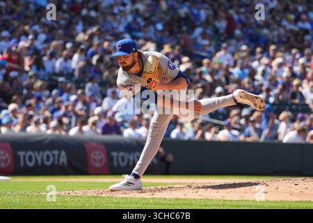 Chicago Cubs' Porter Hodge throws against the Chicago White Sox during ...