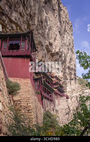 Heng Shan Mountain with Hanging Temple - Xuankong Si - at Day. Close up on inside the temple ...
