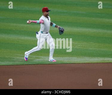 Texas Rangers second baseman Cody Freeman attempts to turn a double ...