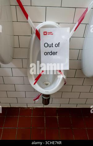Out of Order Urinal Stock Photo - Alamy