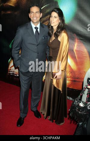 JIM CAVIEZEL, DEJA VU, 2006 Stock Photo - Alamy