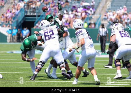 Northwestern quarterback Preston Stone (8) throws a pass during an NCAA ...