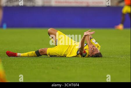 Sasa Strujic (Alemannia Aachen, 5) on the ball, game scene, cutout ...