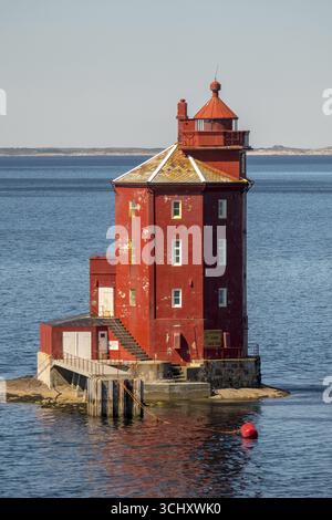 A lighthouse on the Norwegian archipelago coast Stock Photo - Alamy