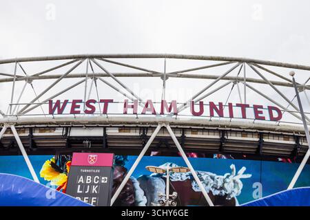 London, United Kingdom, 14 July 2023, Rainy weather surrounds ...