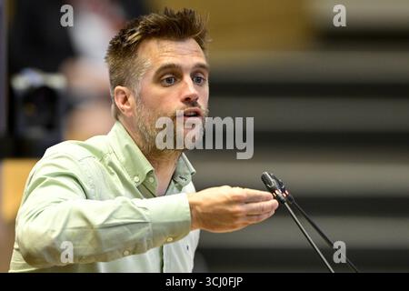 PS' Martin Casier pictured during a plenary session of the parliament ...