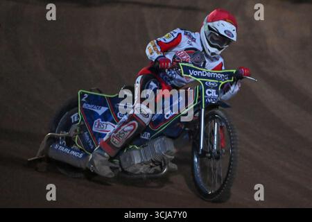 Jake Mulford of Redcar Bears out in front during Heat 14 of the Cab ...