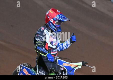 Jake Allen of Redcar Bears (red) out in front during Heat 4 of the Cab ...