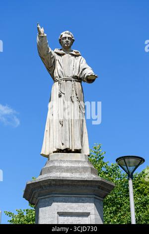 Statue of Father Mathew in Dublin, Ireland Stock Photo - Alamy