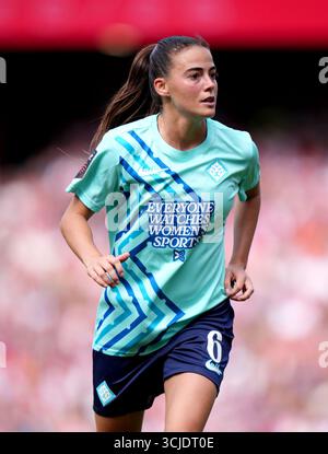 London City Lionesses' Maria Perez (left) and Everton's Ruby Mace ...