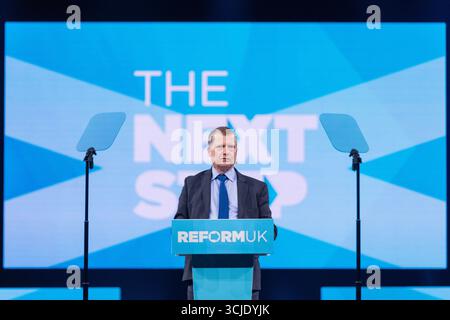 Reform UK MSP for Central Scotland Graham Simpson speaking at the ...
