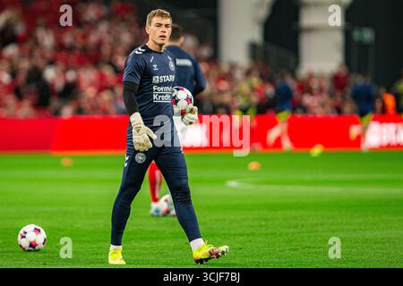 Goalkeeper Mads Hermansen - The national football team is gathered and ...