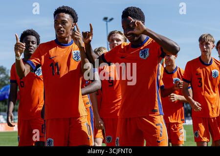 Grave, Netherlands. 07th Sep, 2025. GRAVE, 07-09-2025, Sportpark De ...