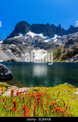 Iceberg Lake and the Minarets in Ansel Adams Wilderness, Inyo National ...