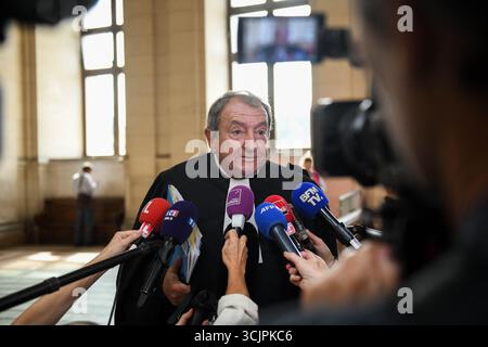 European Parliament lawyer Patrick Maisonneuve leave the Palais de ...