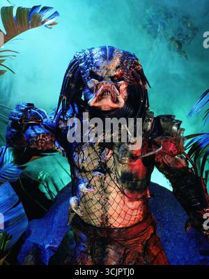 USA. Kevin Peter Hall as Predator in a scene from the (C)Twentieth ...