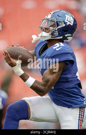 New York Giants cornerback Nic Jones (31) rushes during an NFL football ...