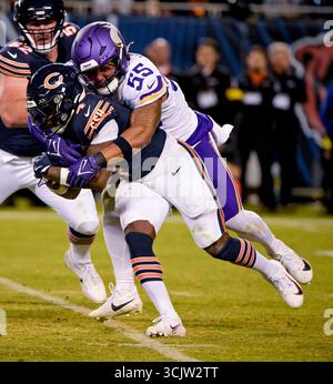 Minnesota Vikings linebacker Eric Wilson lines up for a play against ...