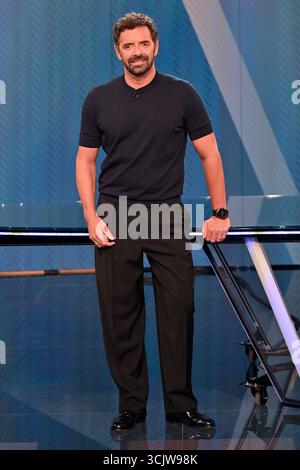 Rome: Rai Studios, Via Teulada. 5-minute broadcast. In the photo: Luisa ...