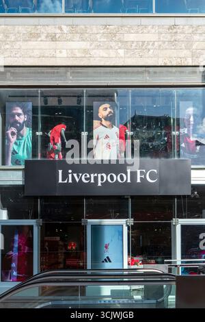 Liverpool FC store front, Liverpool ONE, Liverpool, England, UK Stock ...