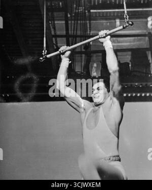 TRAPEZE, Tony Curtis, 1956 Stock Photo - Alamy