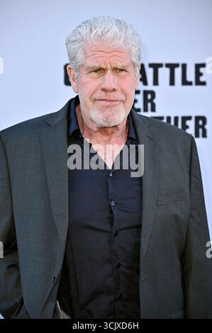 Ron Perlman bei der Weltpremiere des Kinofilms 'One Battle After ...