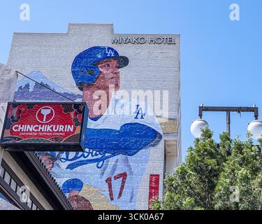 Los Angeles Dodgers' Shohei Ohtani heads to first for a solo home run ...
