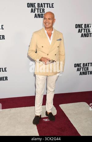 HOLLYWOOD, CALIFORNIA - SEPTEMBER 08: Billy Zane attends world premiere ...