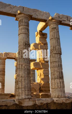 Sunset view of Doric ruins in Paestum Archaeological Park, Campania ...