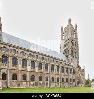 The Nave at Ely Cathedral Stock Photo - Alamy