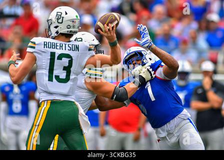 September 13, 2025 Baylor Bears linebacker Kyland Reed (45) catches the ...