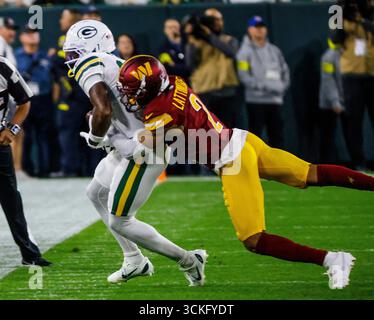 Washington Commanders cornerback Marshon Lattimore (2) takes his stance ...
