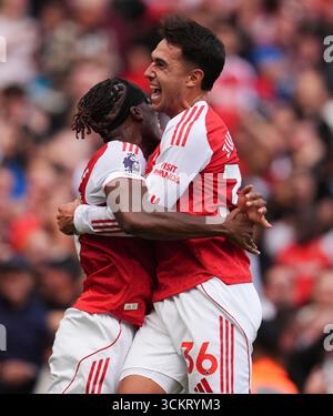 Arsenal's Martin Zubimendi celebrates scoring their side's third goal ...