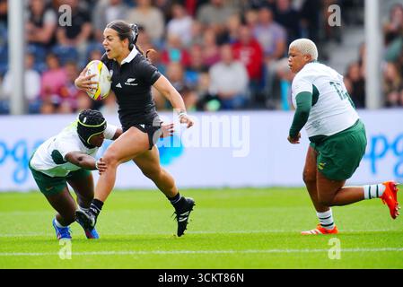 New Zealand's Stacey Waaka (centre right) is tackled by Canada's ...