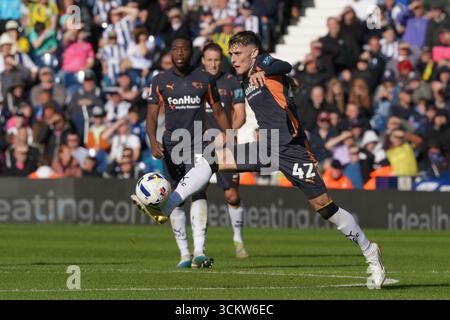 Bobby Clark of Derby County runs with the ball during the Sky Bet ...