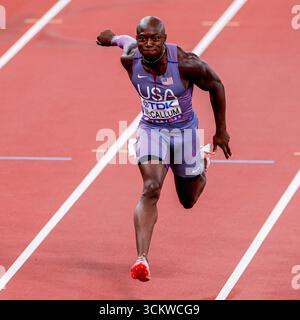 T'mars McCallum of United States of America during the Men's 4x100 ...