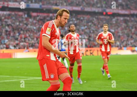 Harry Kane's (FC Bayern Munich) goal celebration after the 2-0 goal ...