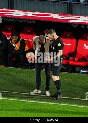 ROTTERDAM – (L-R) Feyenoord coach Robin van Persie before the Dutch ...