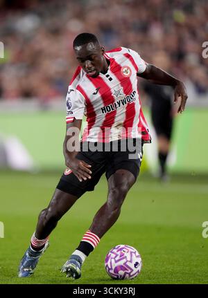 Michael Kayode of Brentford during the Premier League match Brentford ...