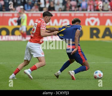 Antonio Nusa fotografiert beim Fußball Bundesliga Spiel Mainz 05 gegen ...