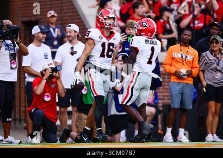 Georgia wide receiver London Humphreys (16) runs after a catch against ...