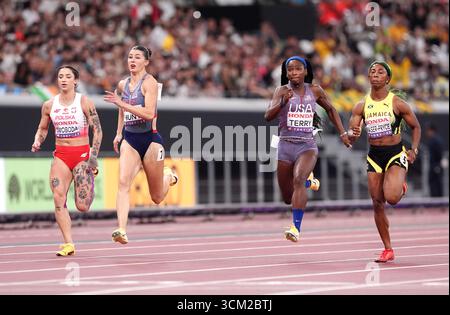 second Amy hunt of Great Britain celebrating and shwoing her silver ...