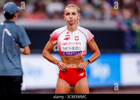 Justyna Święty-Ersetic of Poland competing in the 4x400m women’s relay ...