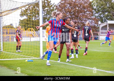 18, Justine Vanhaevermaet of Crystal Palace at warm up during the ...