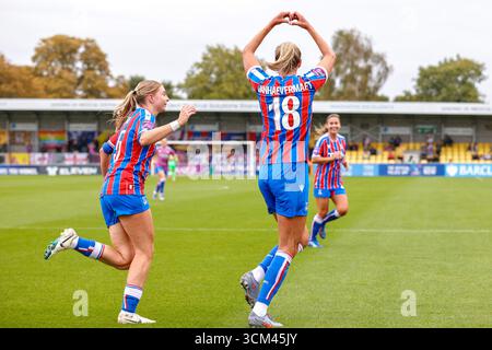 18, Justine Vanhaevermaet of Crystal Palace at warm up during the ...