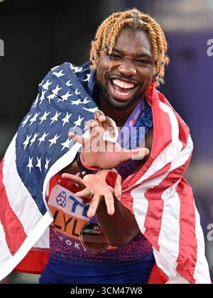 United States' Noah Lyles poses after winning the gold medal in the men ...