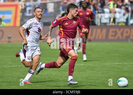 Matias Soulè of AS Roma and Nikola Vlasic of Torino FC during the ...