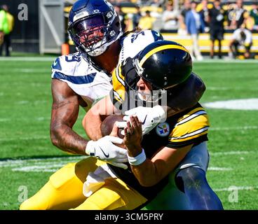 Seattle Seahawks defensive end Leonard Williams reacts during player ...