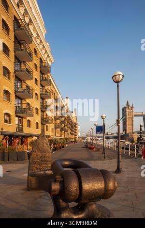 England, London, Southwark, Shad Thames Stock Photo - Alamy